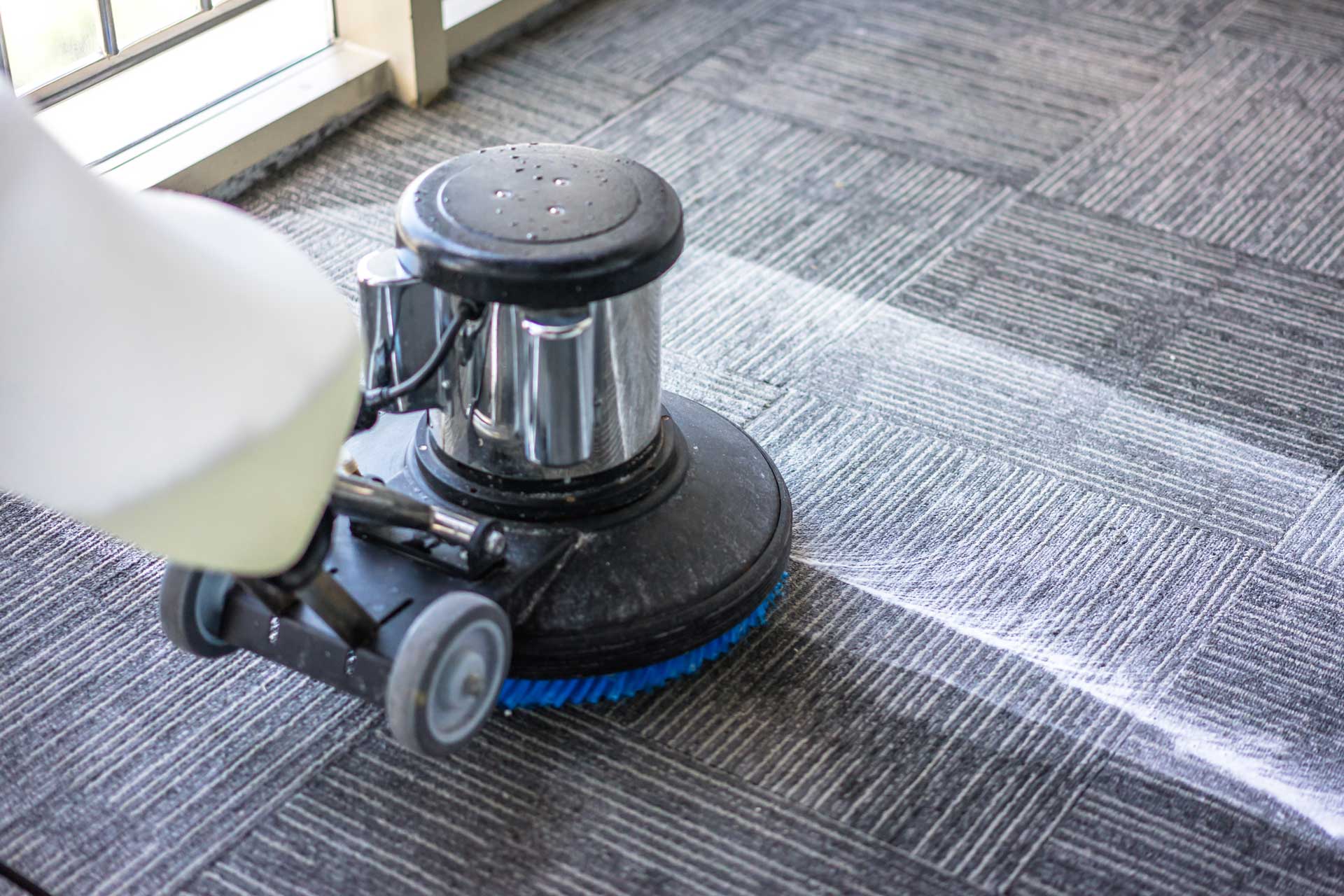 Summer Foot Traffic & Dirty Carpets: Maintain a Professional Image with ...